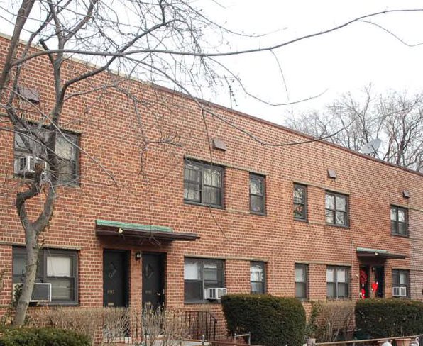 Class C Buildings - Walk Up Apartments - PropertyShark